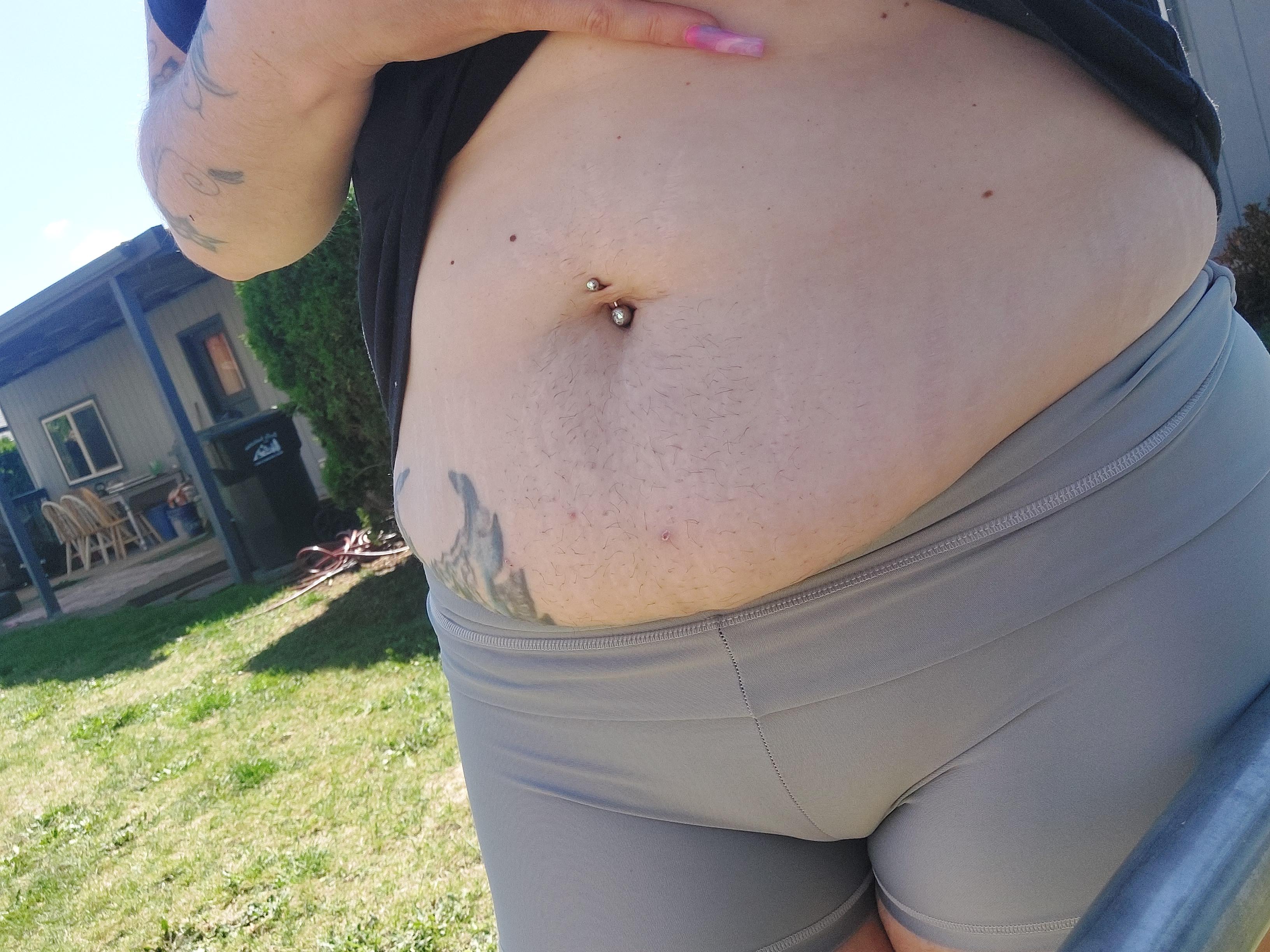 Time for sunbathing | Scrolller