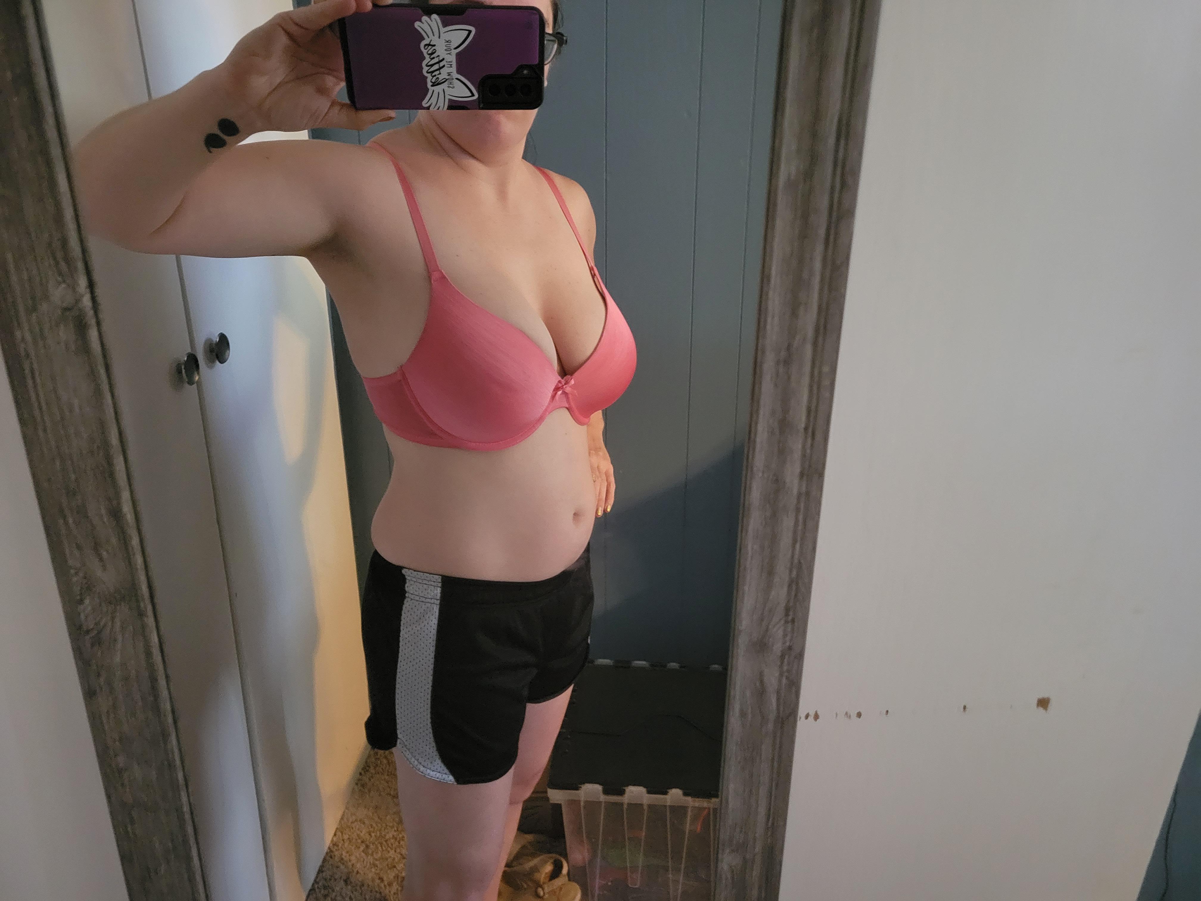 Time to go tanning in the backyard | Scrolller