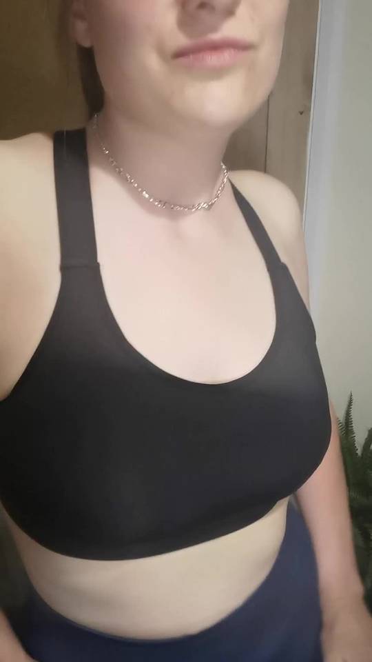 Tinks' First Titty Drop - Did I do OK? 💋 | Scrolller