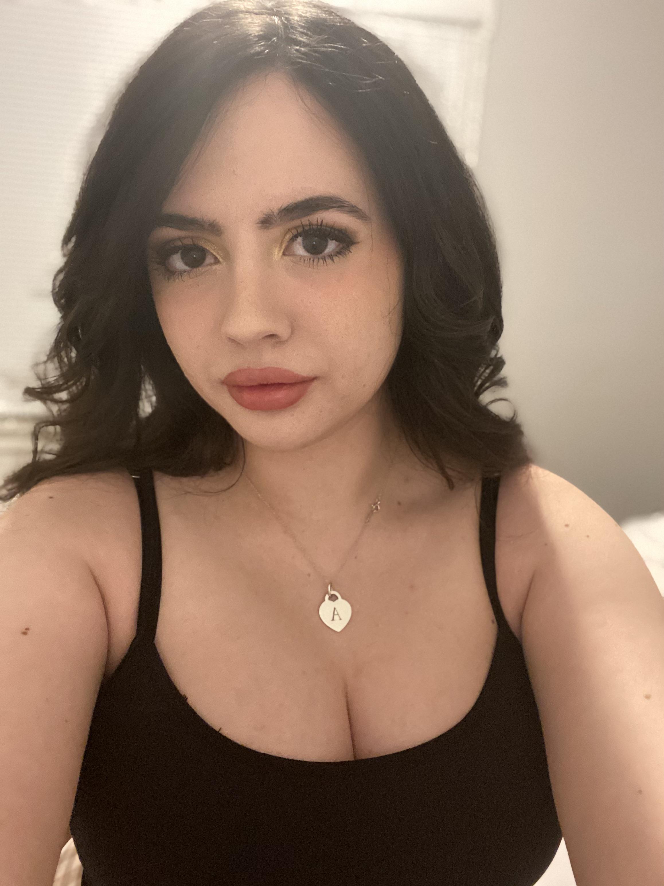 Tired of sitting at home (f23) | Scrolller