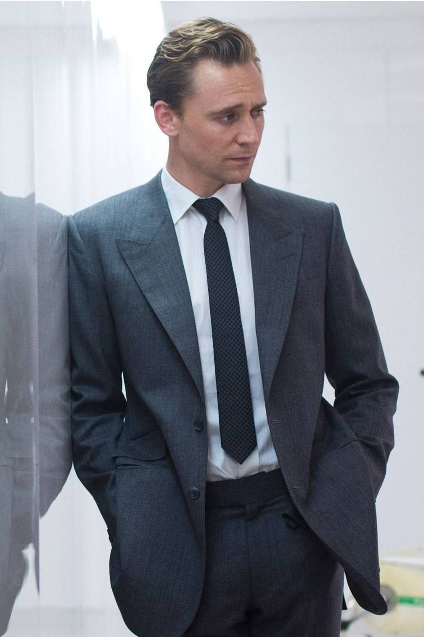 Tom Hiddleston | Scrolller
