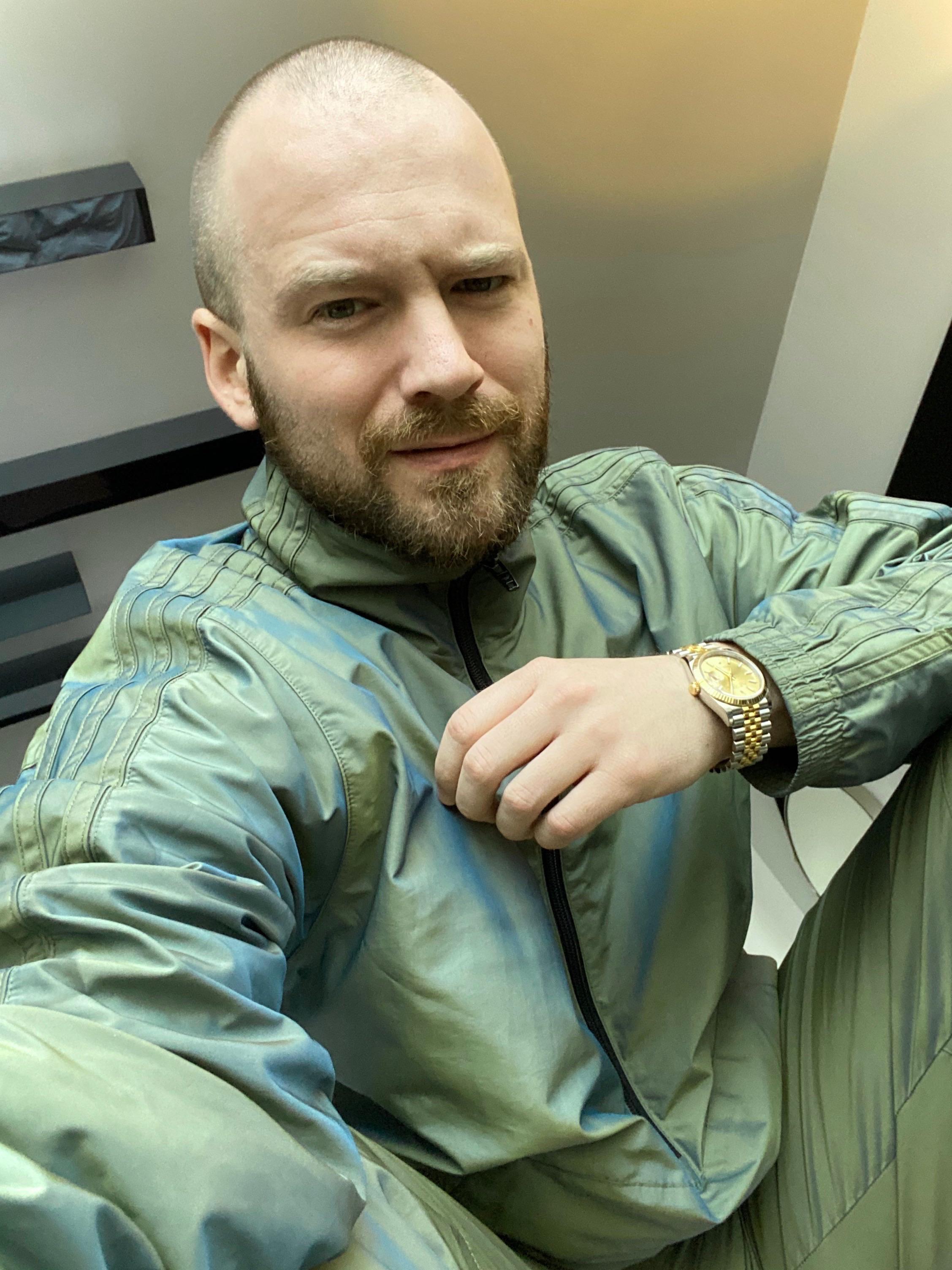 Tomorrow, part 2 with Sean Evans | Scrolller Tomorrow, part 2 with Sean Evans | Scrolller