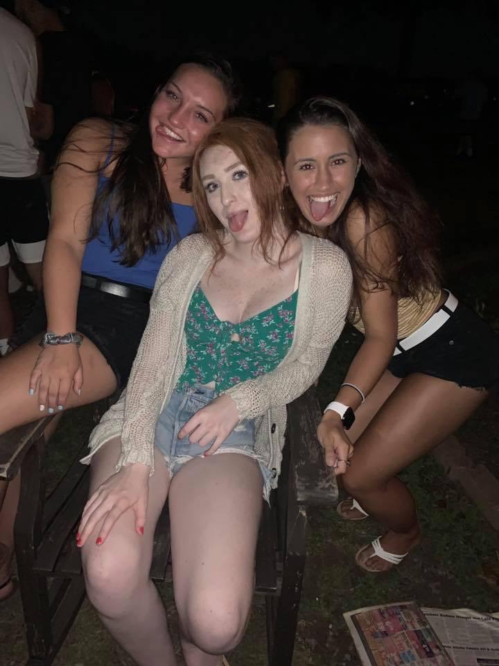 Tongues out | Scrolller