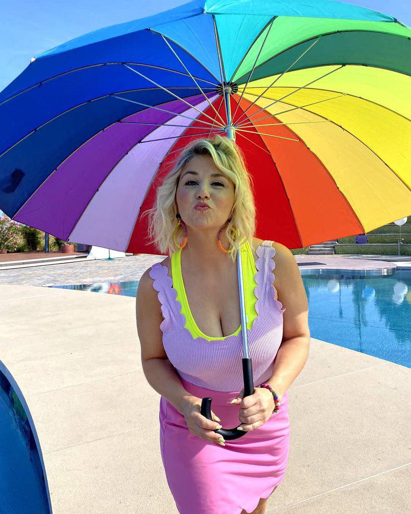 Träller Schlampe Beatrice Egli Spermaauffangbecken Mit Dicken Titten