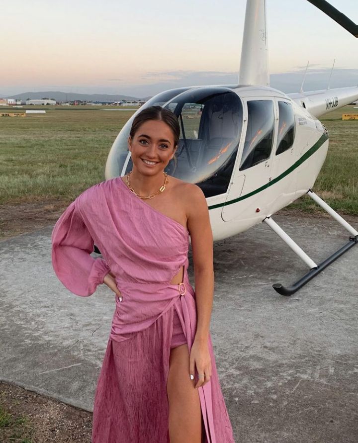 Clara Smith | Scrolller