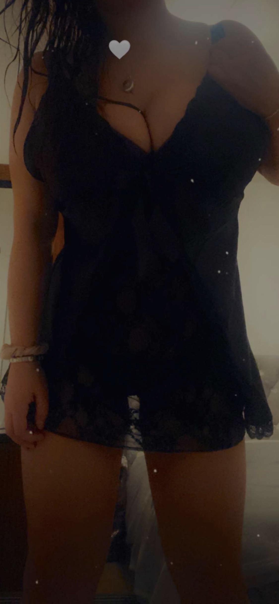 Trading 22yo gf. Prefer trading for older and especially bbw. Send asl and sample in first ...