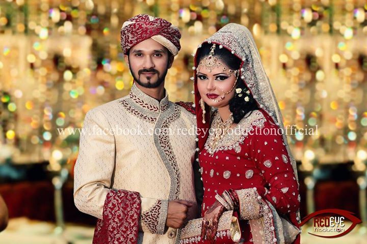 Traditional dress | Scrolller