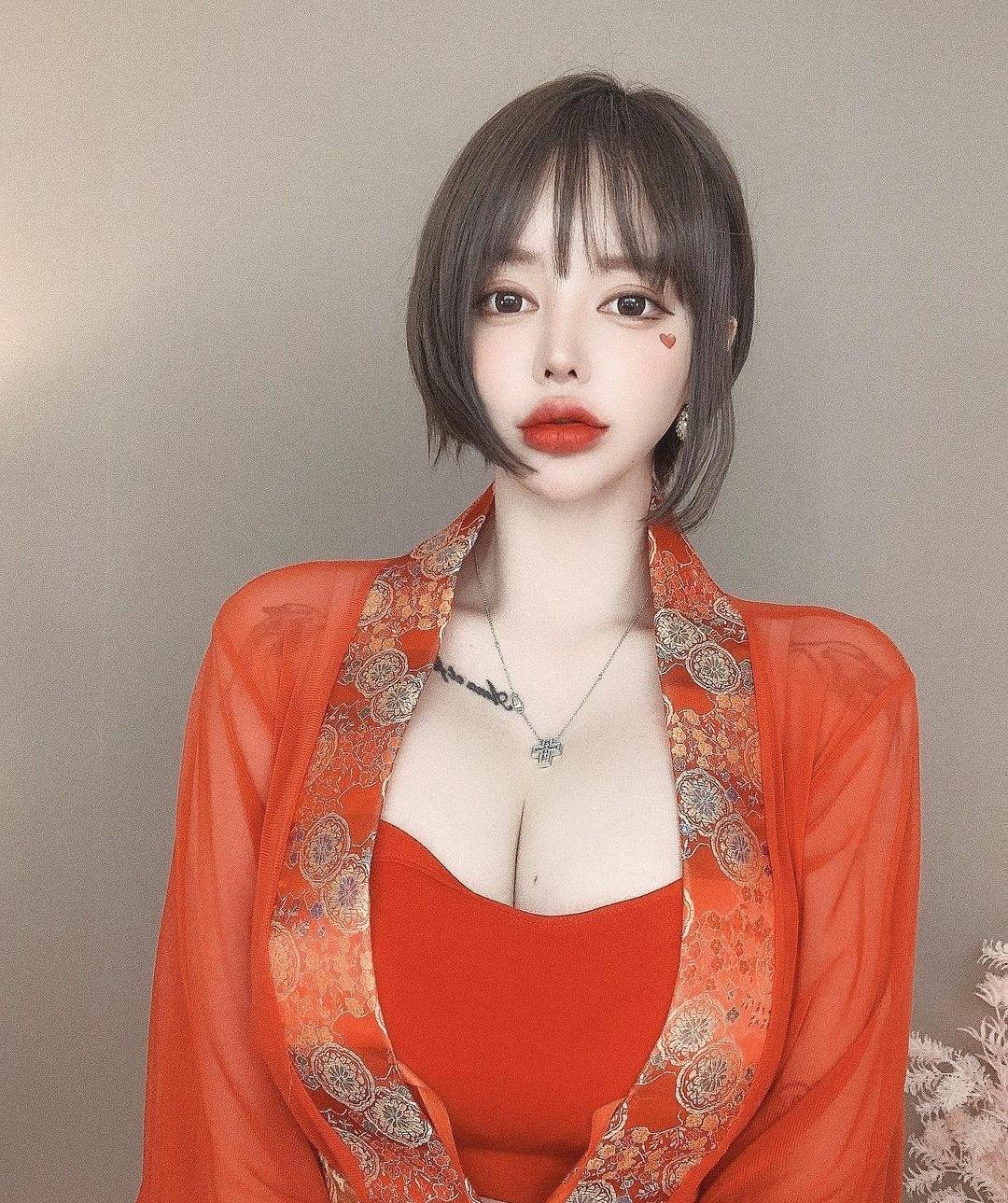 Traditional | Scrolller