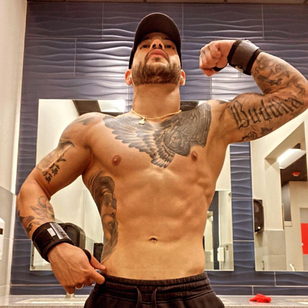 Trey miguel | Scrolller