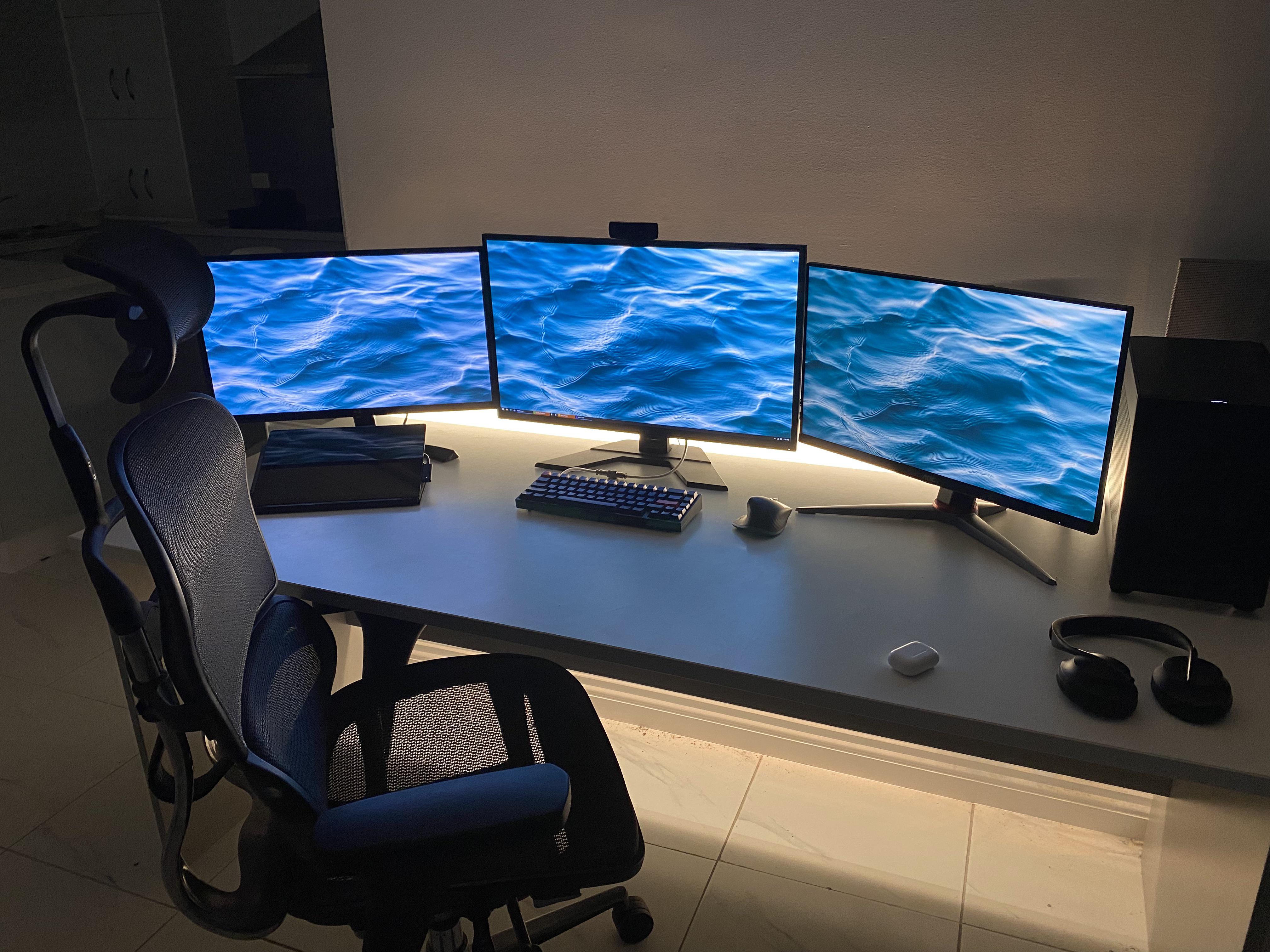 Triple monitor setup finally done :D | Scrolller Triple monitor setup finally done :D | Scrolller