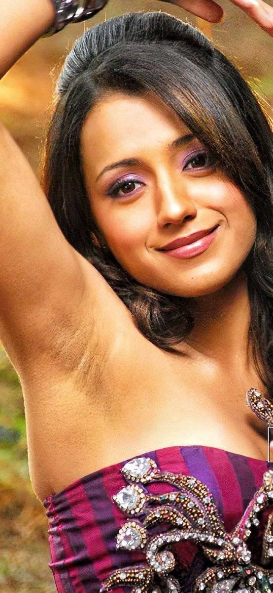 Trisha Krishnan | Scrolller