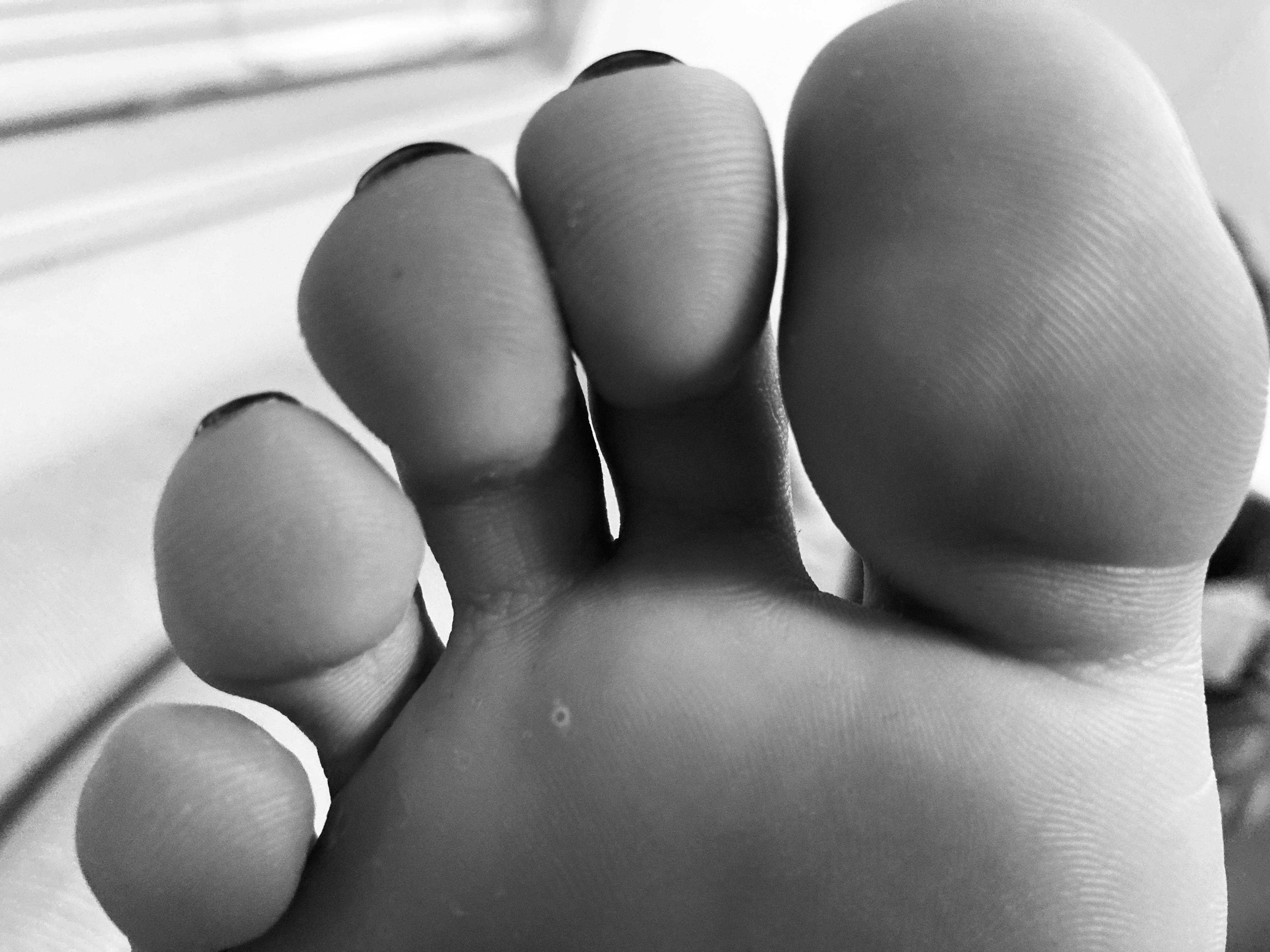 Try not to stare for too long | Scrolller