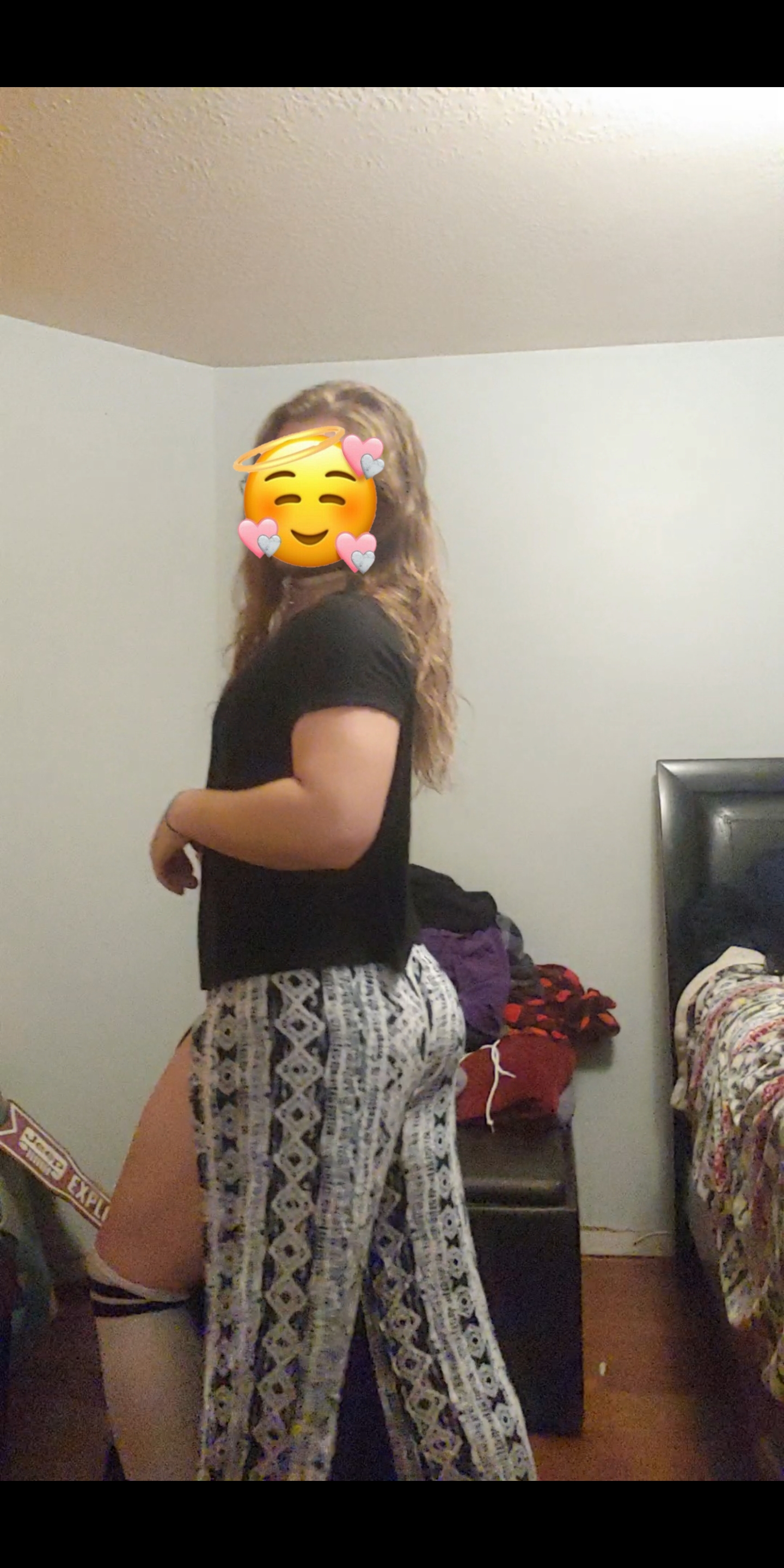 Trying some new clothes out today 😚 | Scrolller