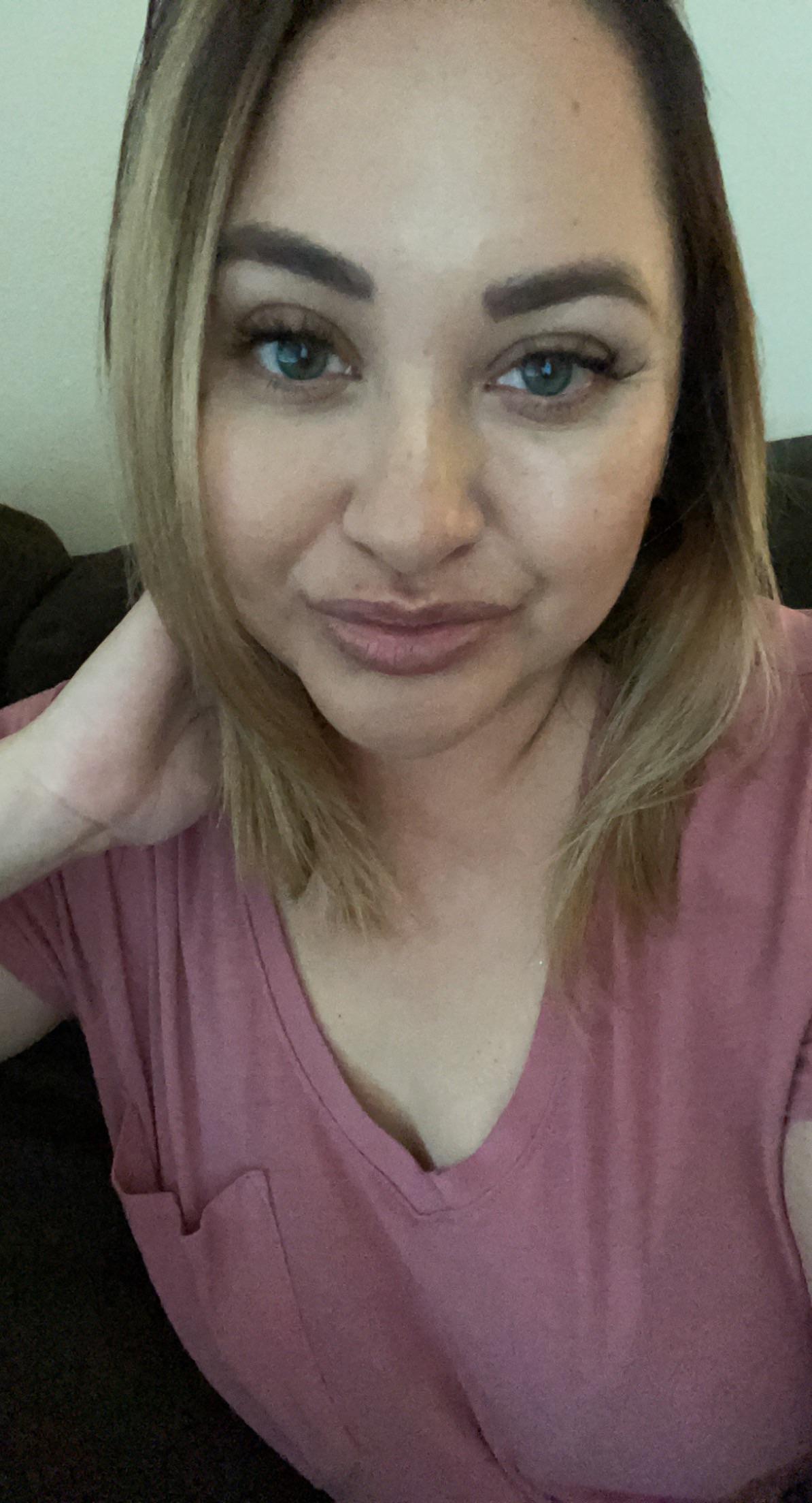 Trying to keep smiling | Scrolller