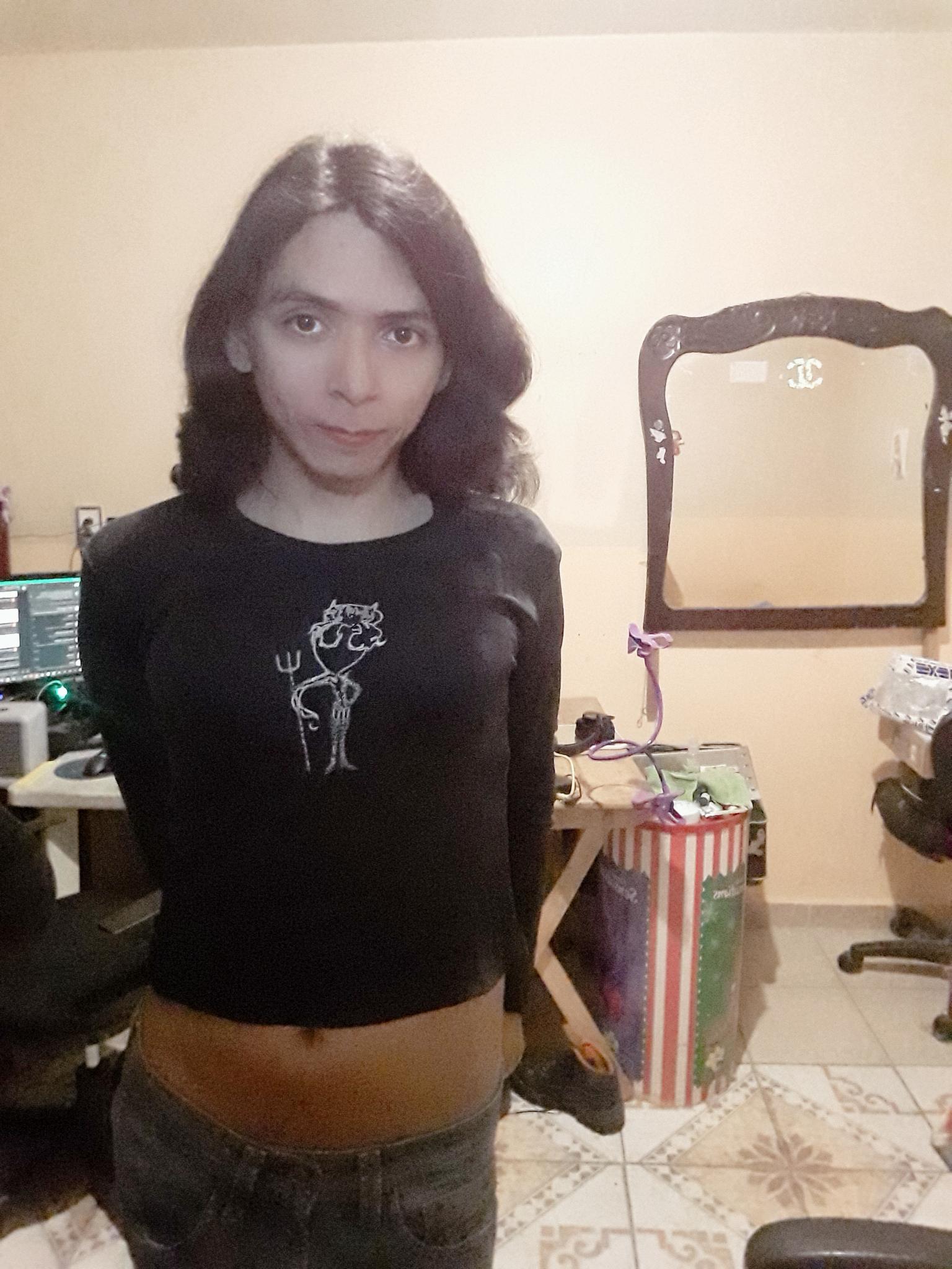 Trying to look cool | Scrolller