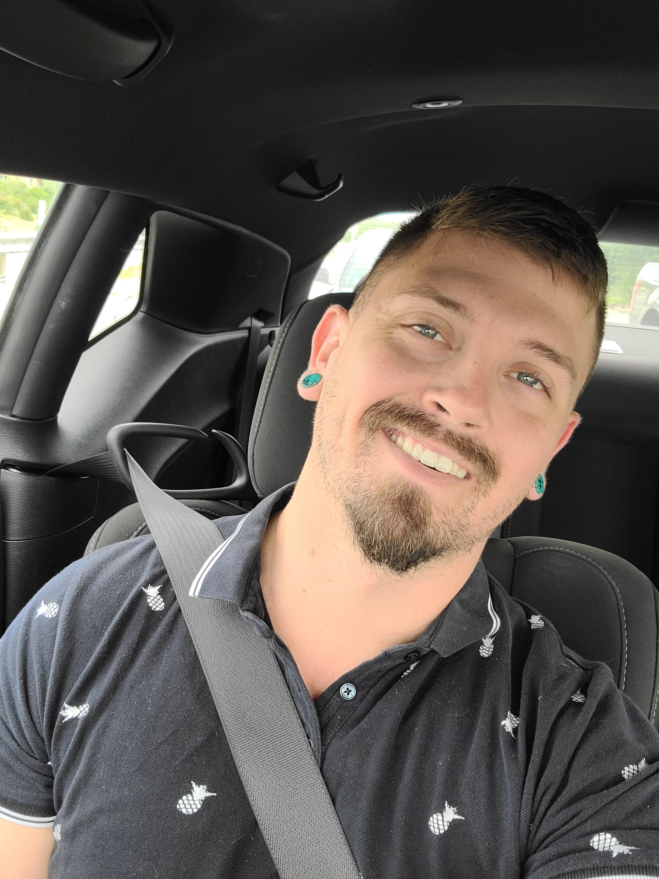 Trying to smile more. Can't help the goofy poses 🤔 | Scrolller