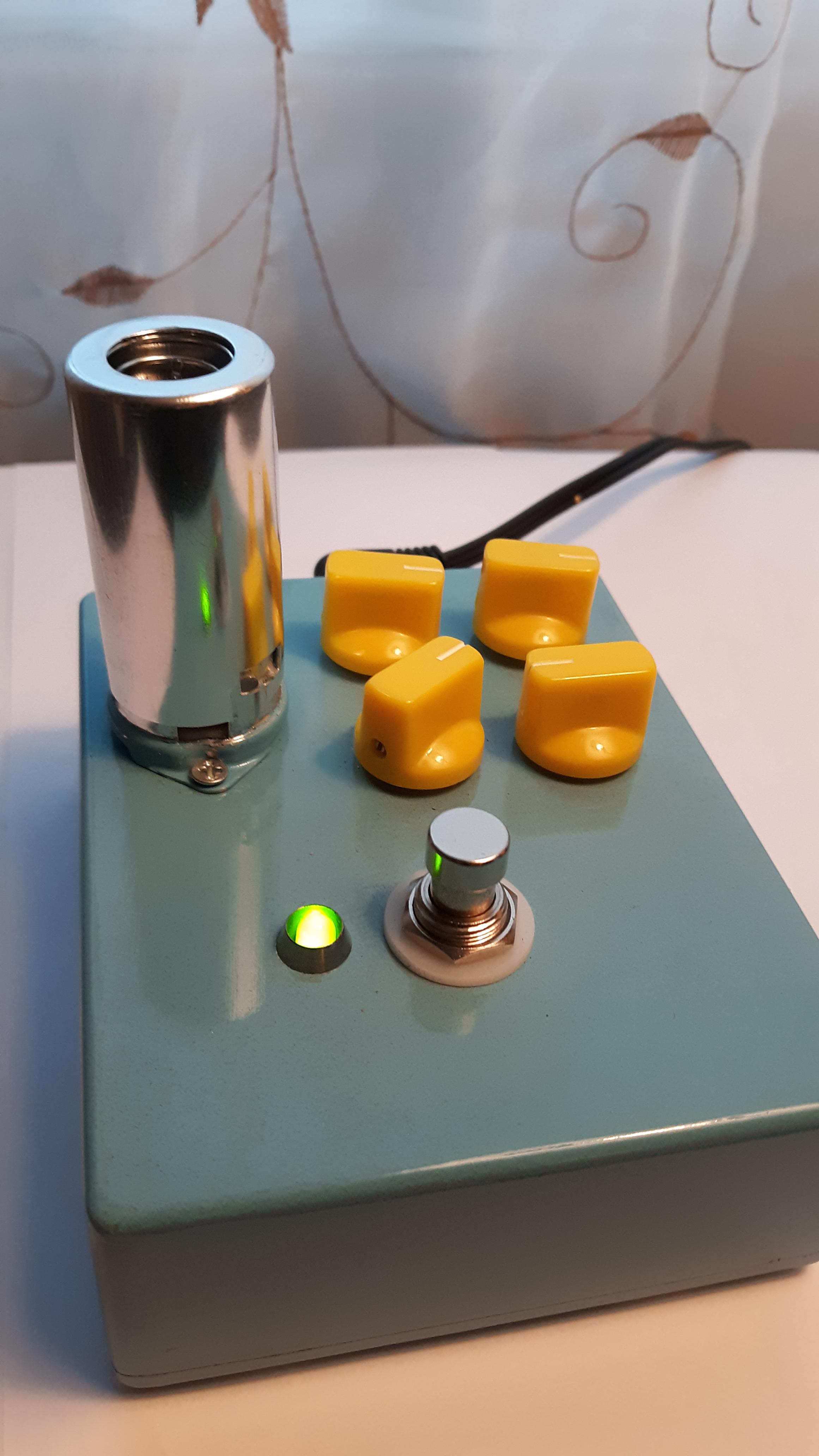 Tubecaster with Screaming Bird Boost | Scrolller