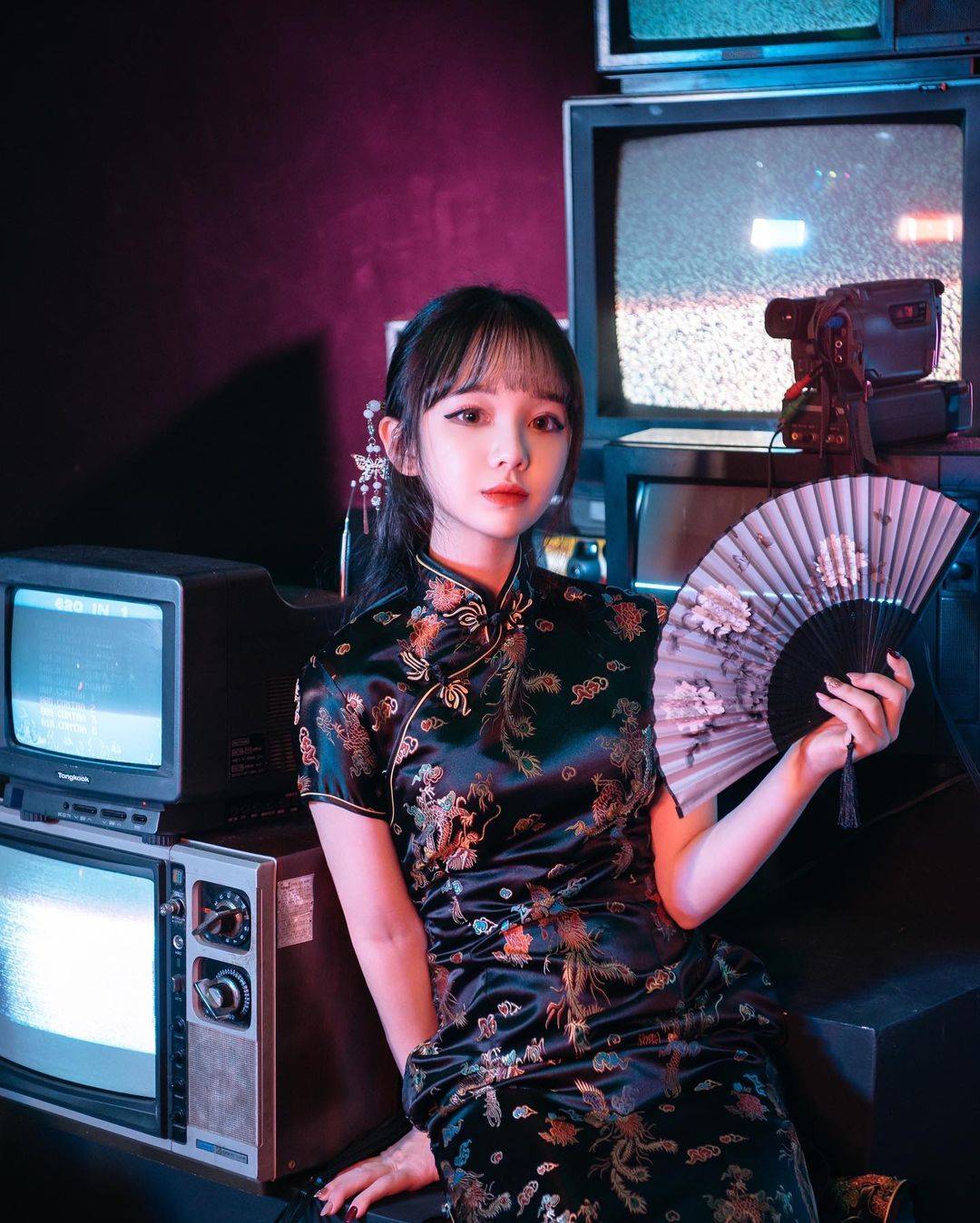 TV static | Scrolller