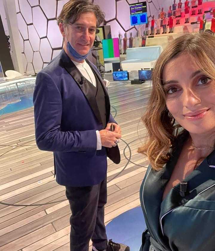 TV studio selfie | Scrolller