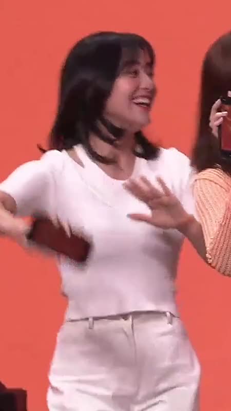 TWICE - Jihyo | Scrolller