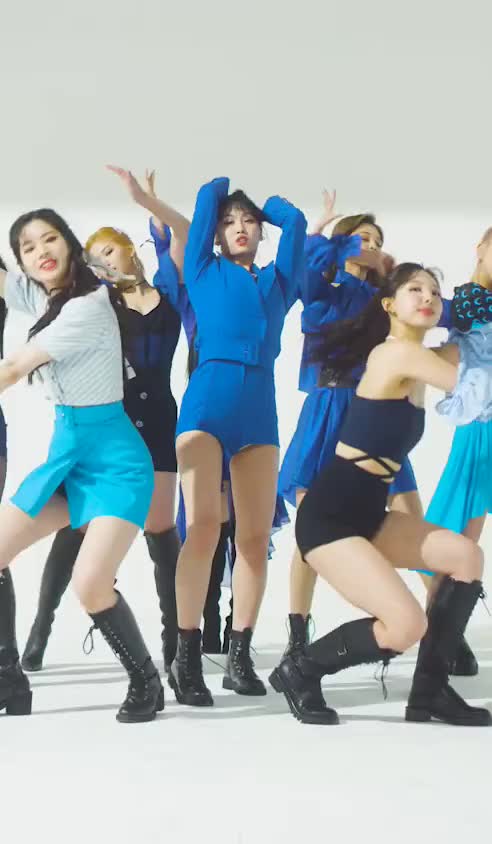 Discover more like Kpopfap: Twice - Momo and Related Content | Scrolller