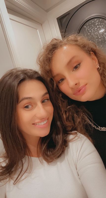 Two cuties | Scrolller