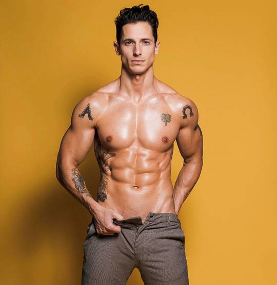 “Tyler James” ... | Scrolller