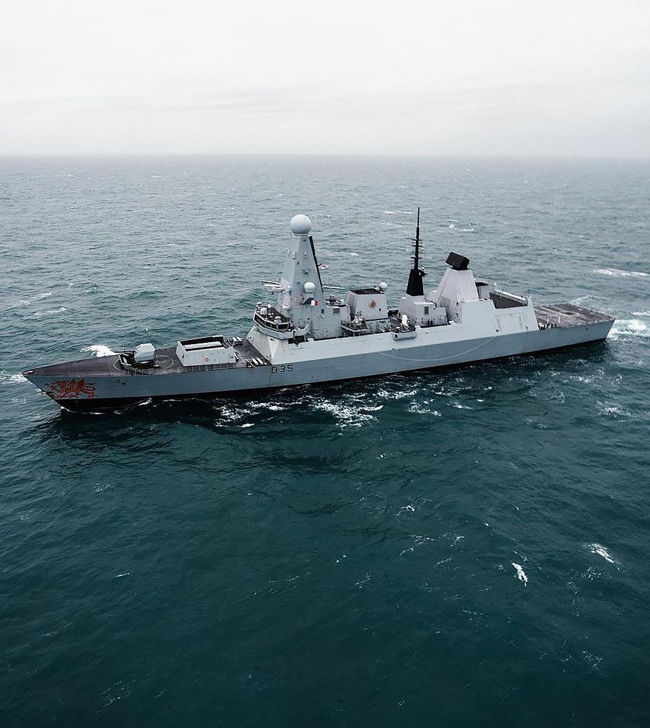 Type 45 Daring class destroyer, HMS Dragon. | Scrolller