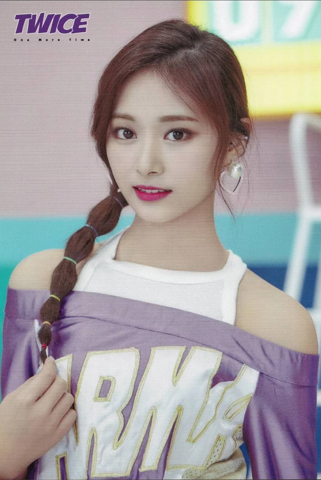 Tzuyu - purple top | Scrolller