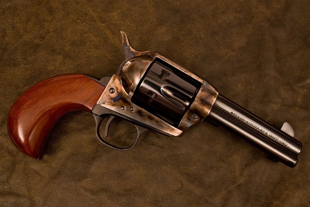 Uberti Cattleman Bird's Head [OC] | Scrolller