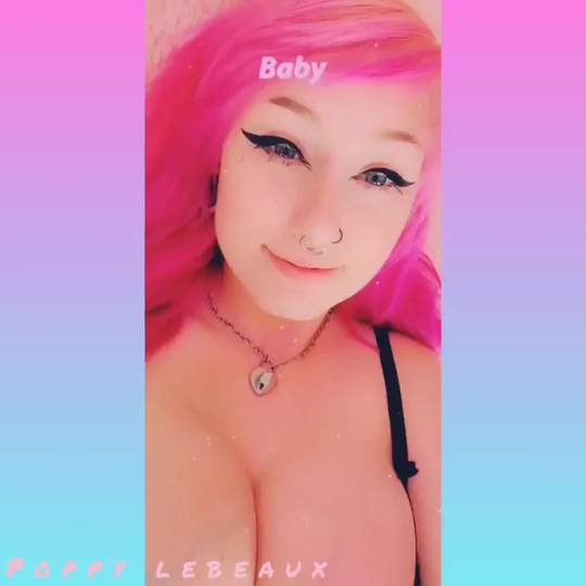 Uhhh, Hi!!~ ♡ https://onlyfans.com/poppylebeaux | Scrolller