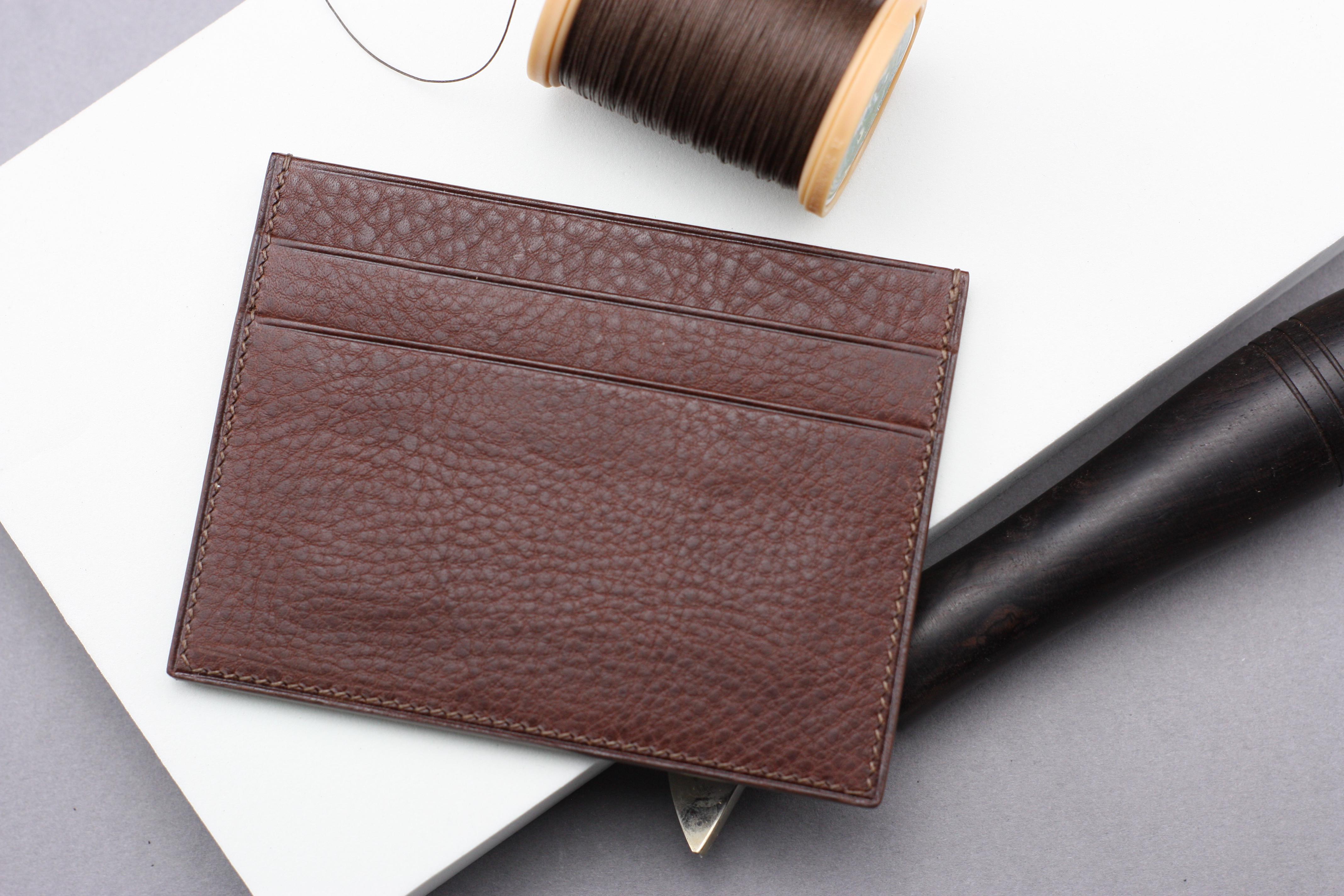 Ultra slim card holder - 'Minerva Box' | Scrolller