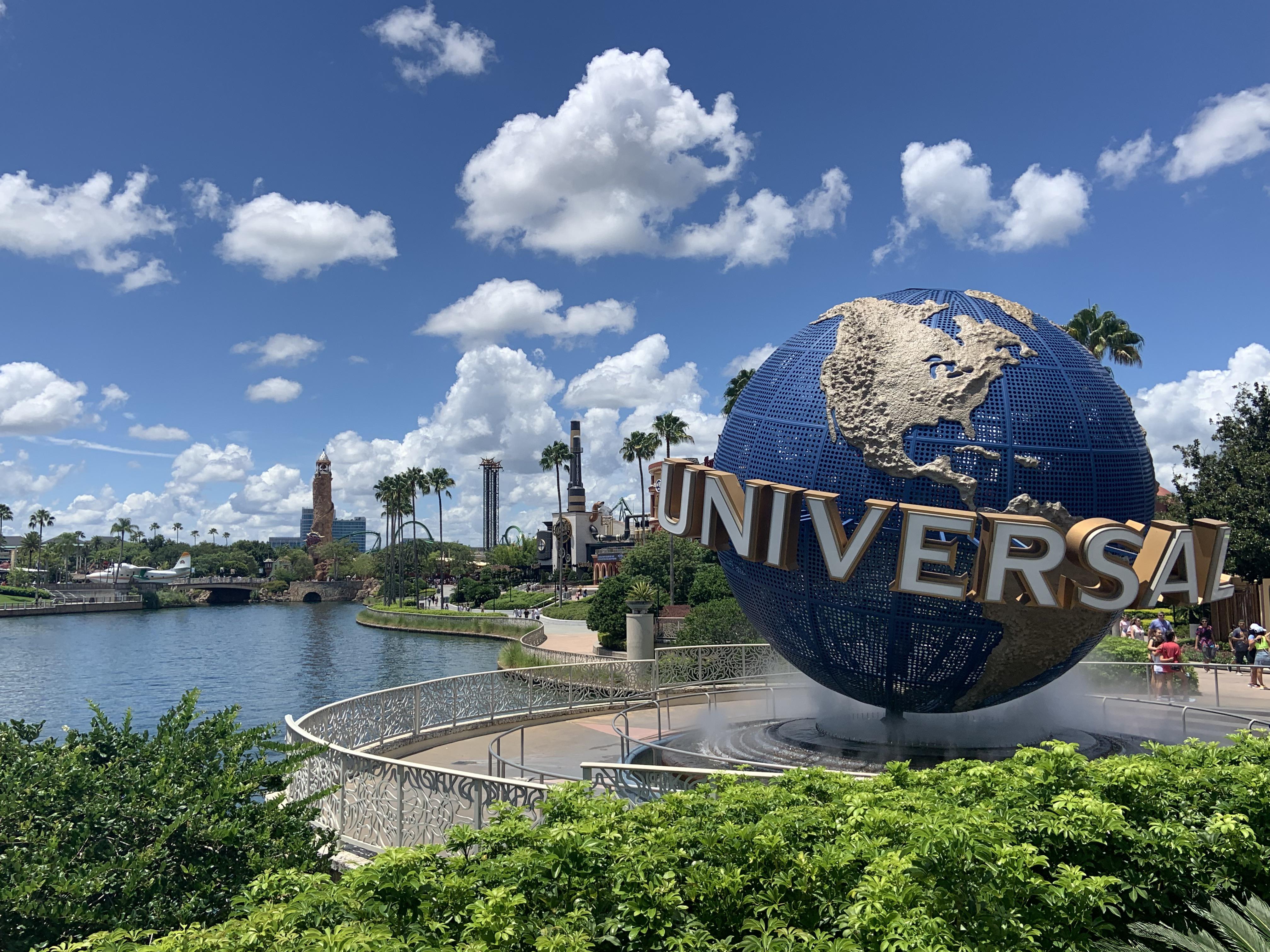 Universal Orlando is stunning. | Scrolller