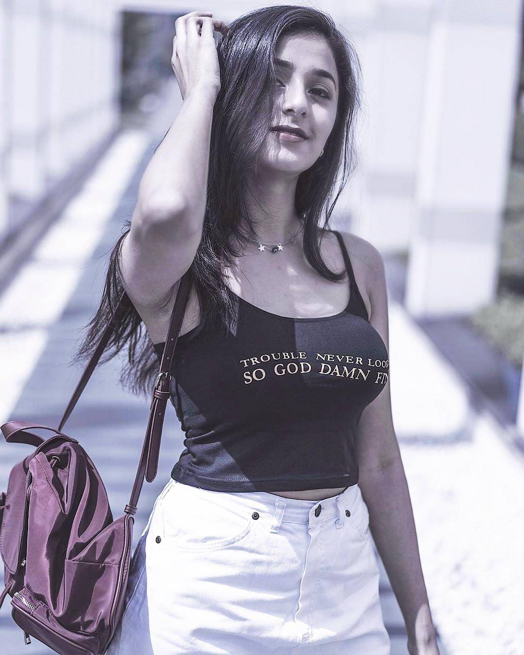 Discover more like DesiInterfaith: Kaisi lagi ye maal and Related Content | Scrolller