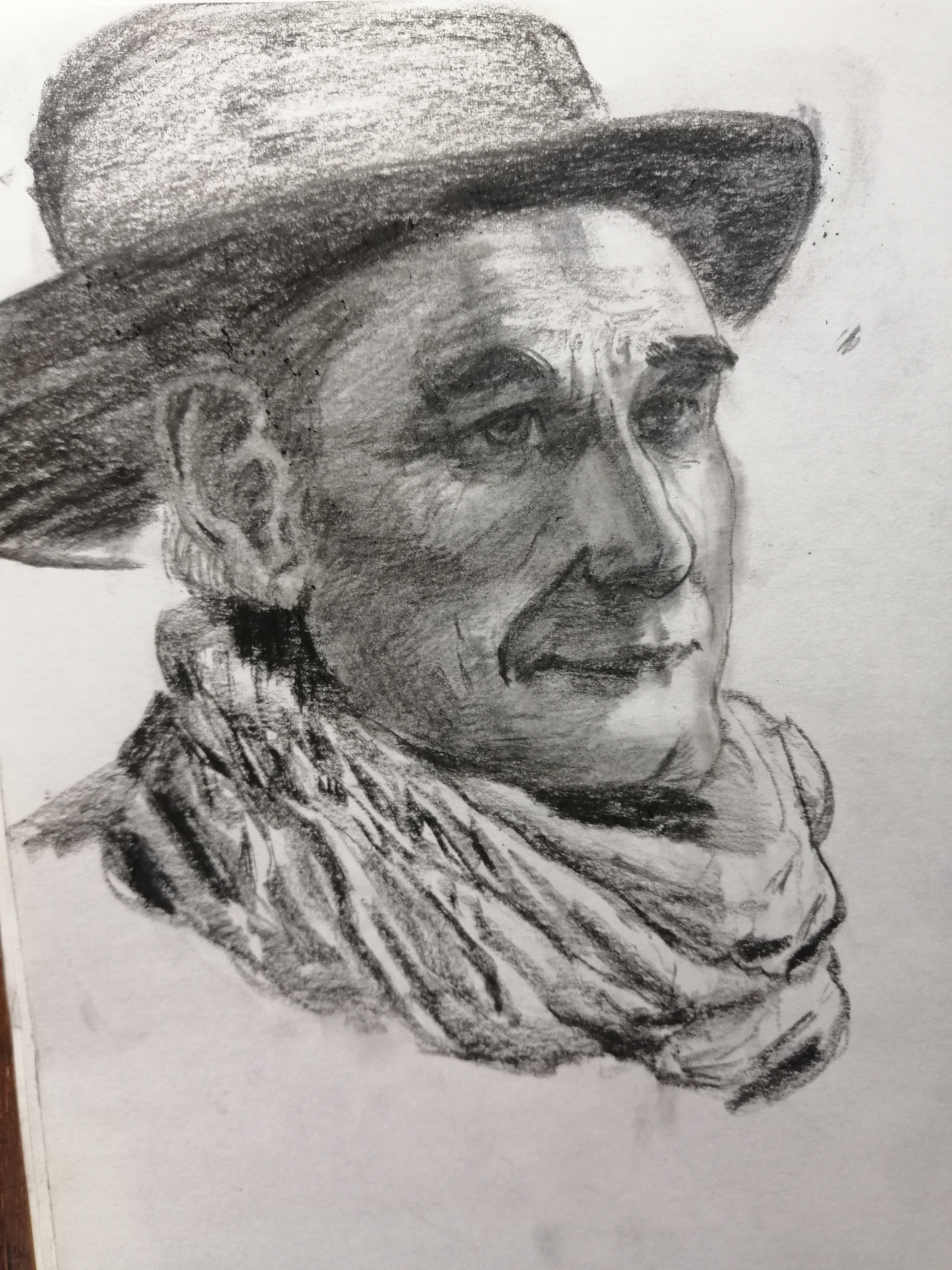 Using Vine Charcoal Scrolller