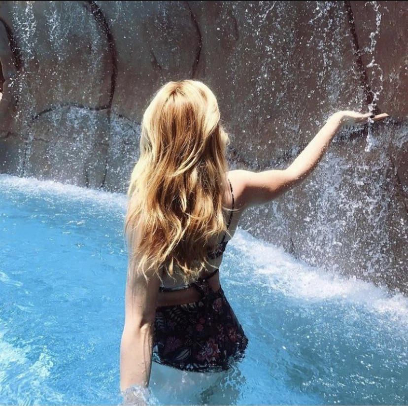 Vacation booty | Scrolller