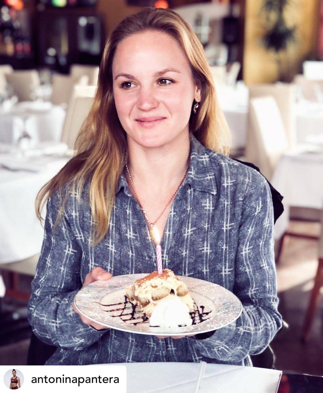 Valentina Shevchenko Scrolller