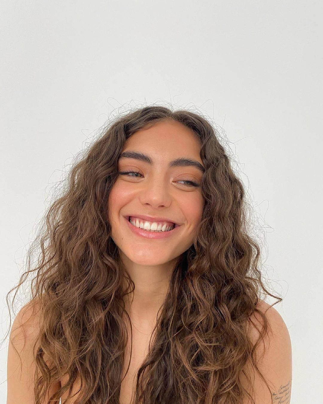 Vanessa Moe | Scrolller