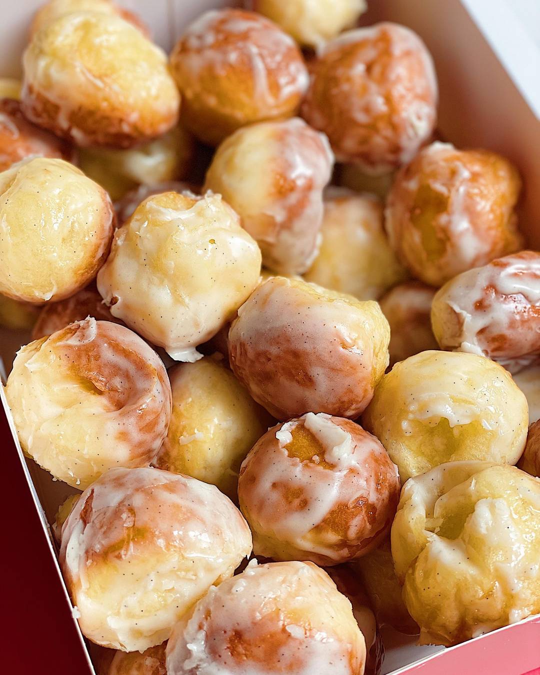 Vanilla glazed donut holes | Scrolller