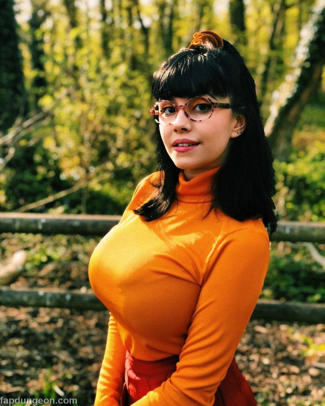 Velma | Scrolller