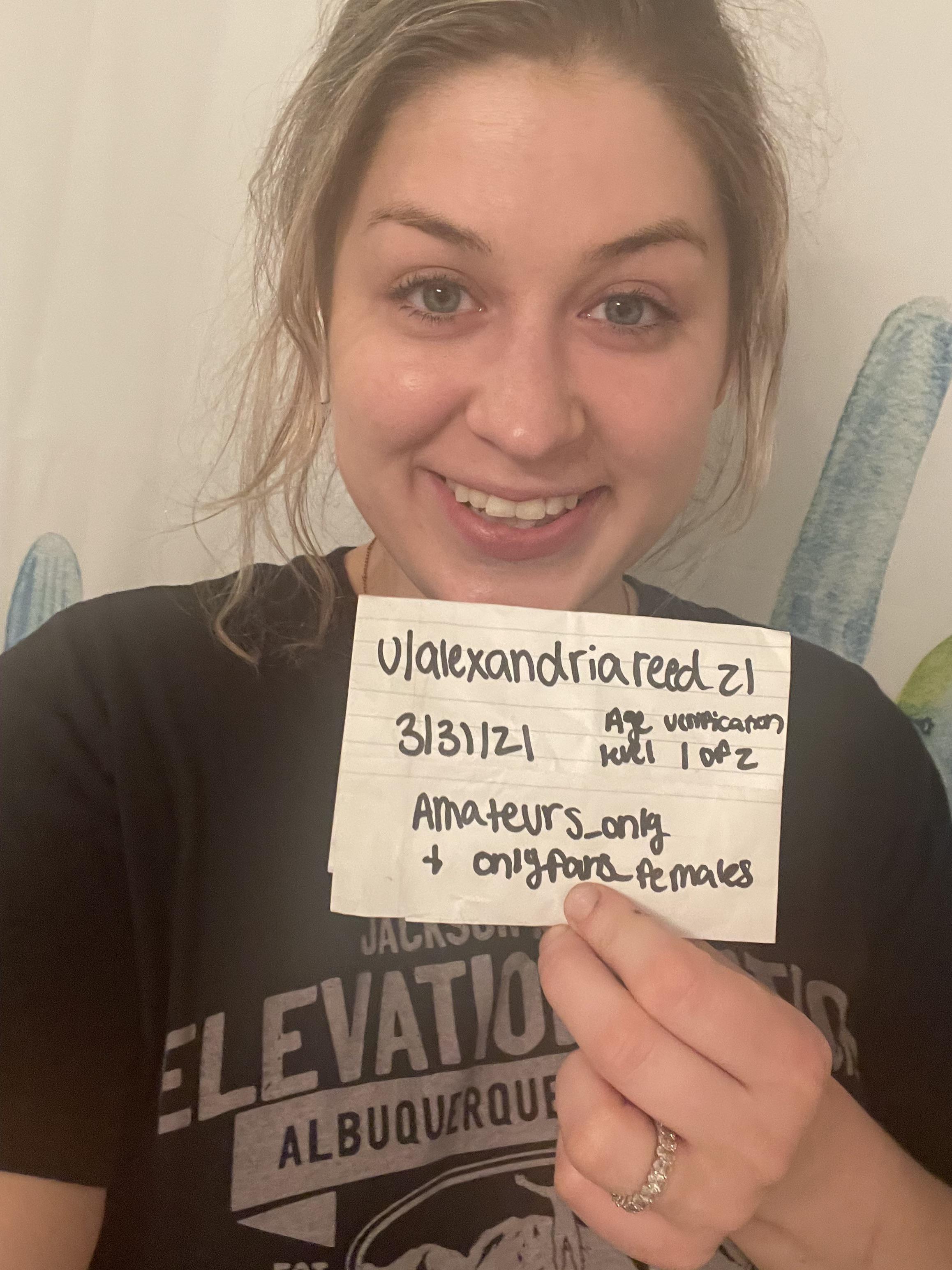 Verification♥️ no makeup messy look🥰 | Scrolller