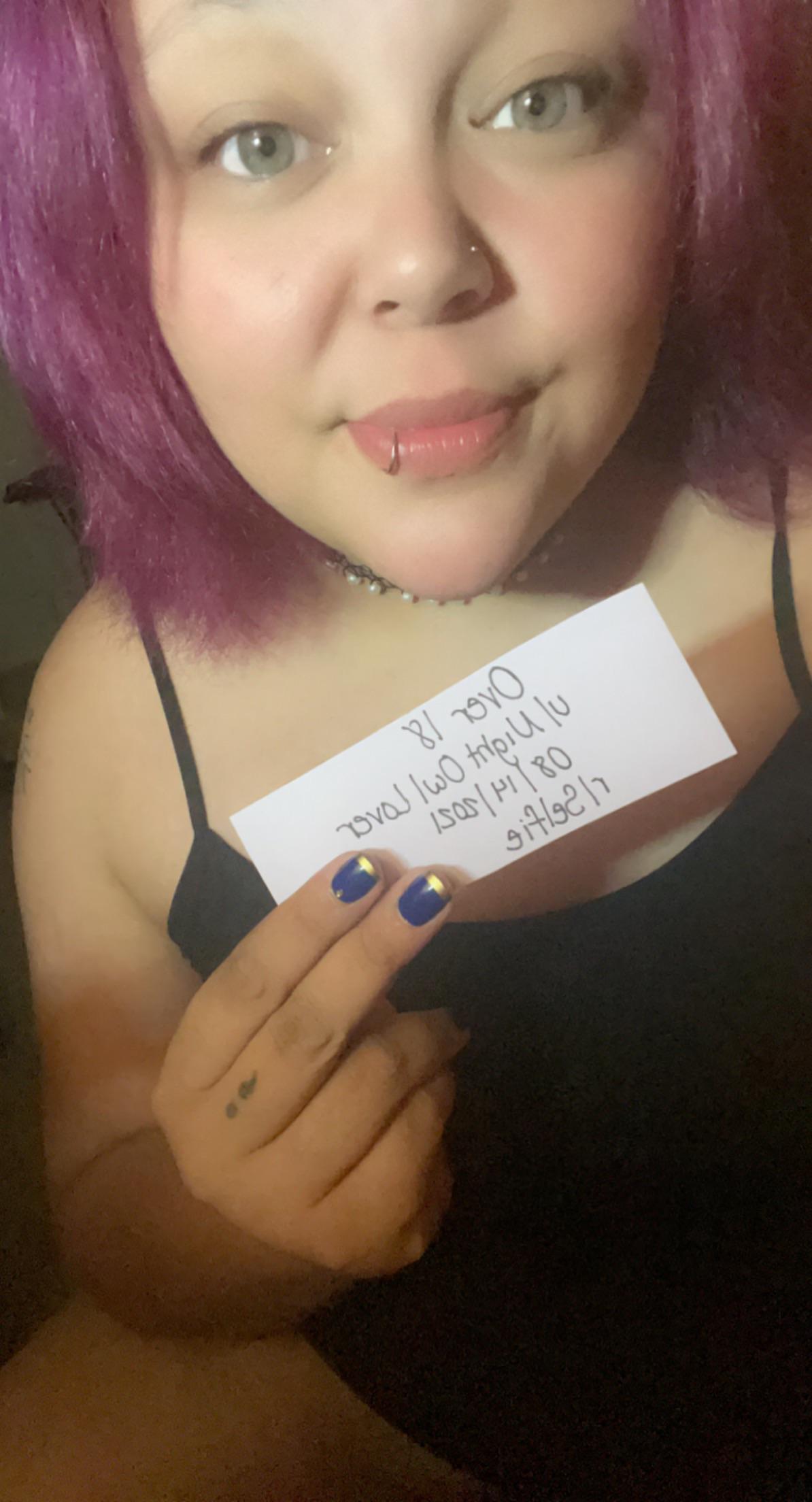 Verification picture for my first post 😂 hellllooooooo everyone | Scrolller