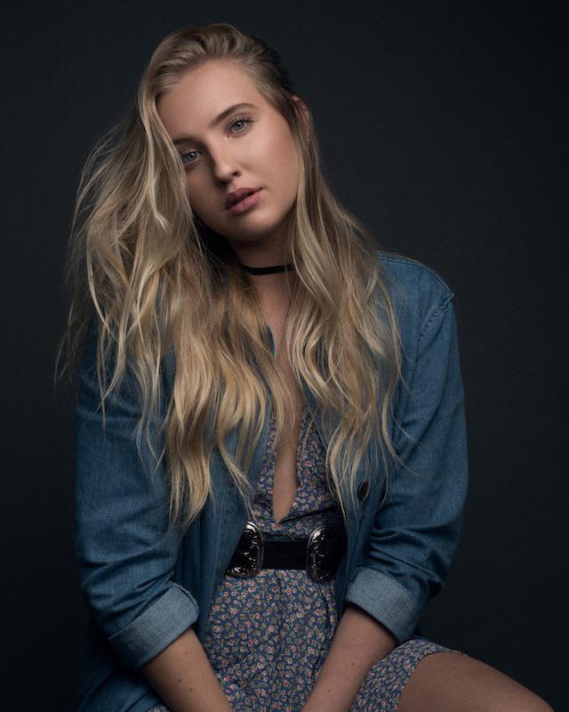 Veronica Dunne | Scrolller