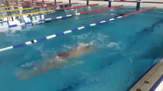 Very talented swimmer | Scrolller