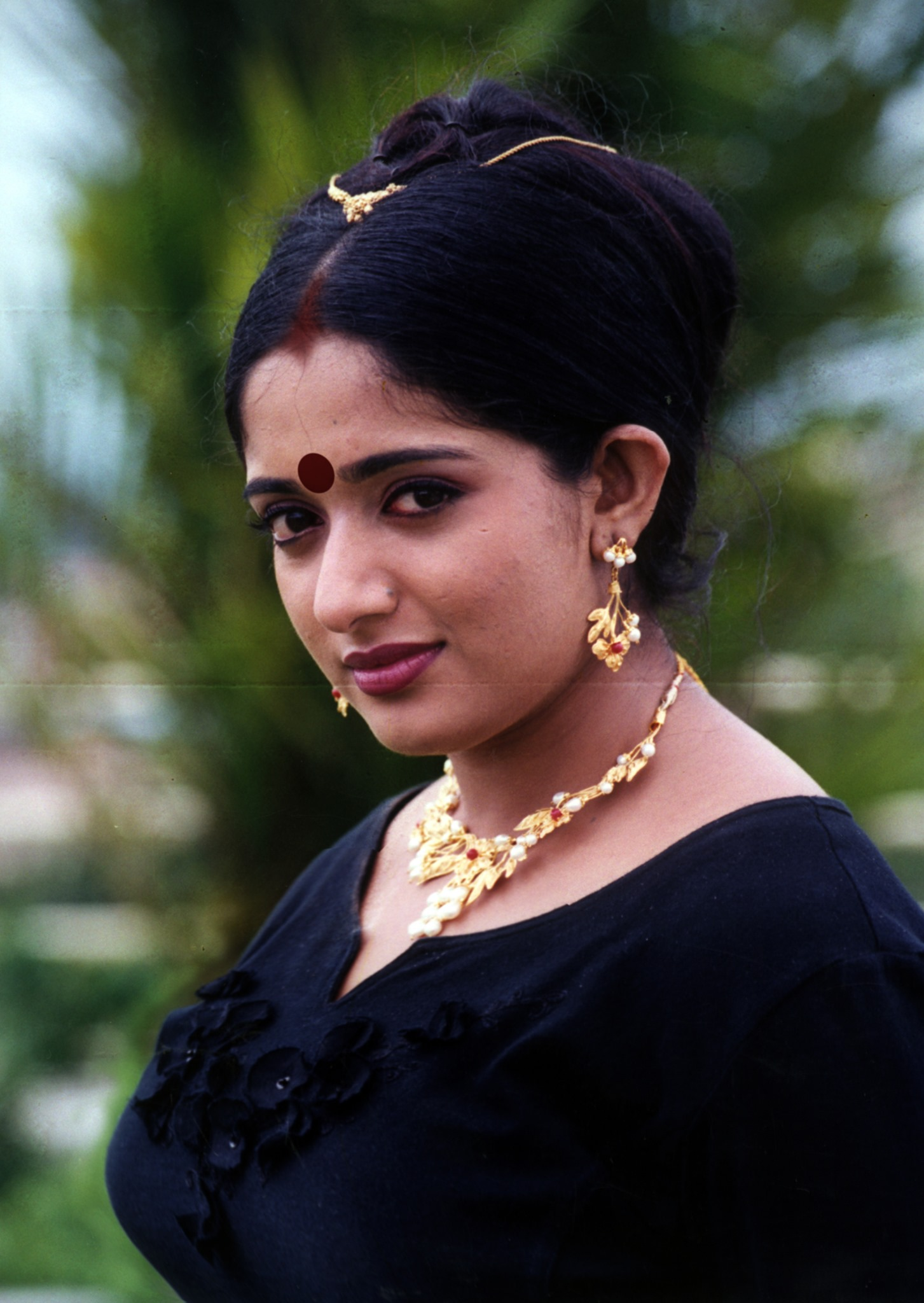 Vintage Kavya 🍒 | Scrolller