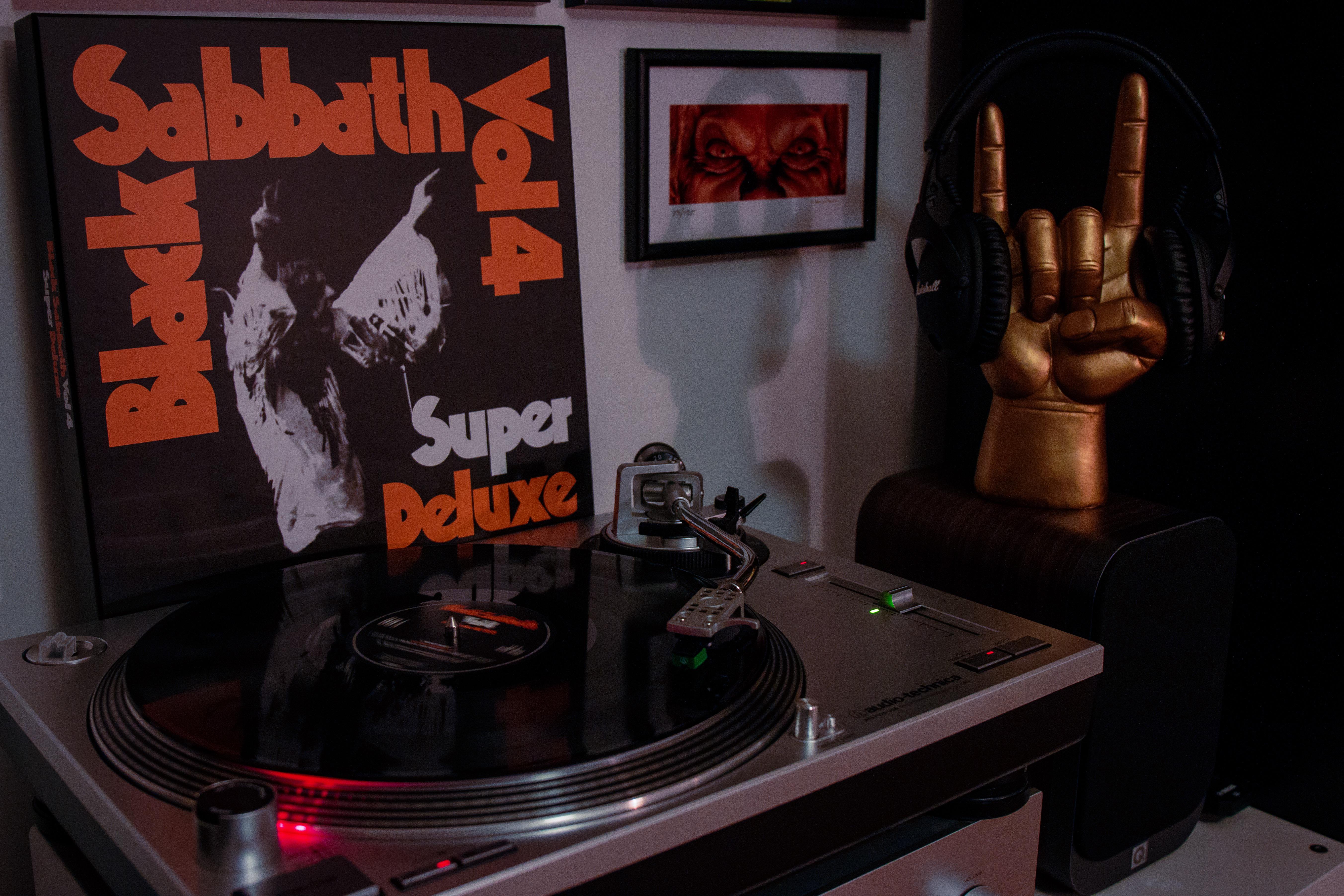 Vol 4. Super Deluxe | Scrolller