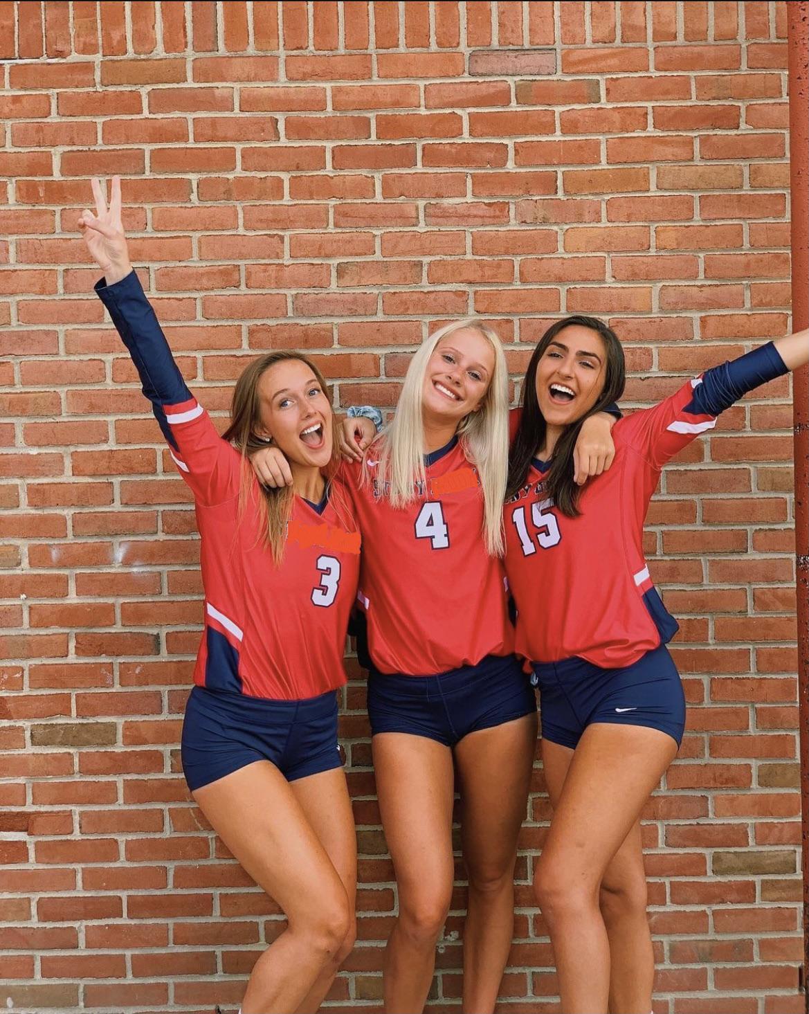 Volleyball babes | Scrolller