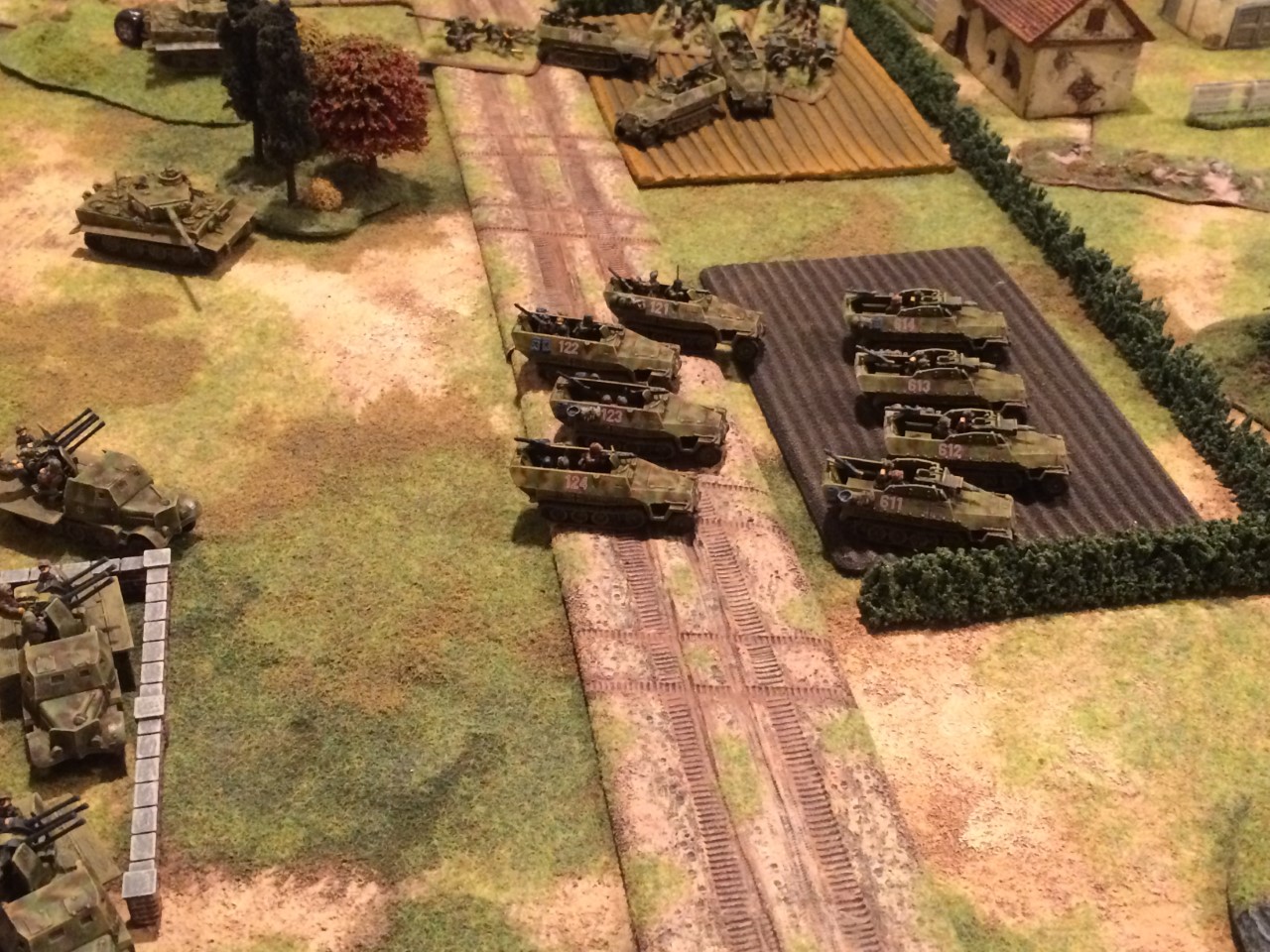 Waffen-SS Panzergrenadiers on the attack | Scrolller