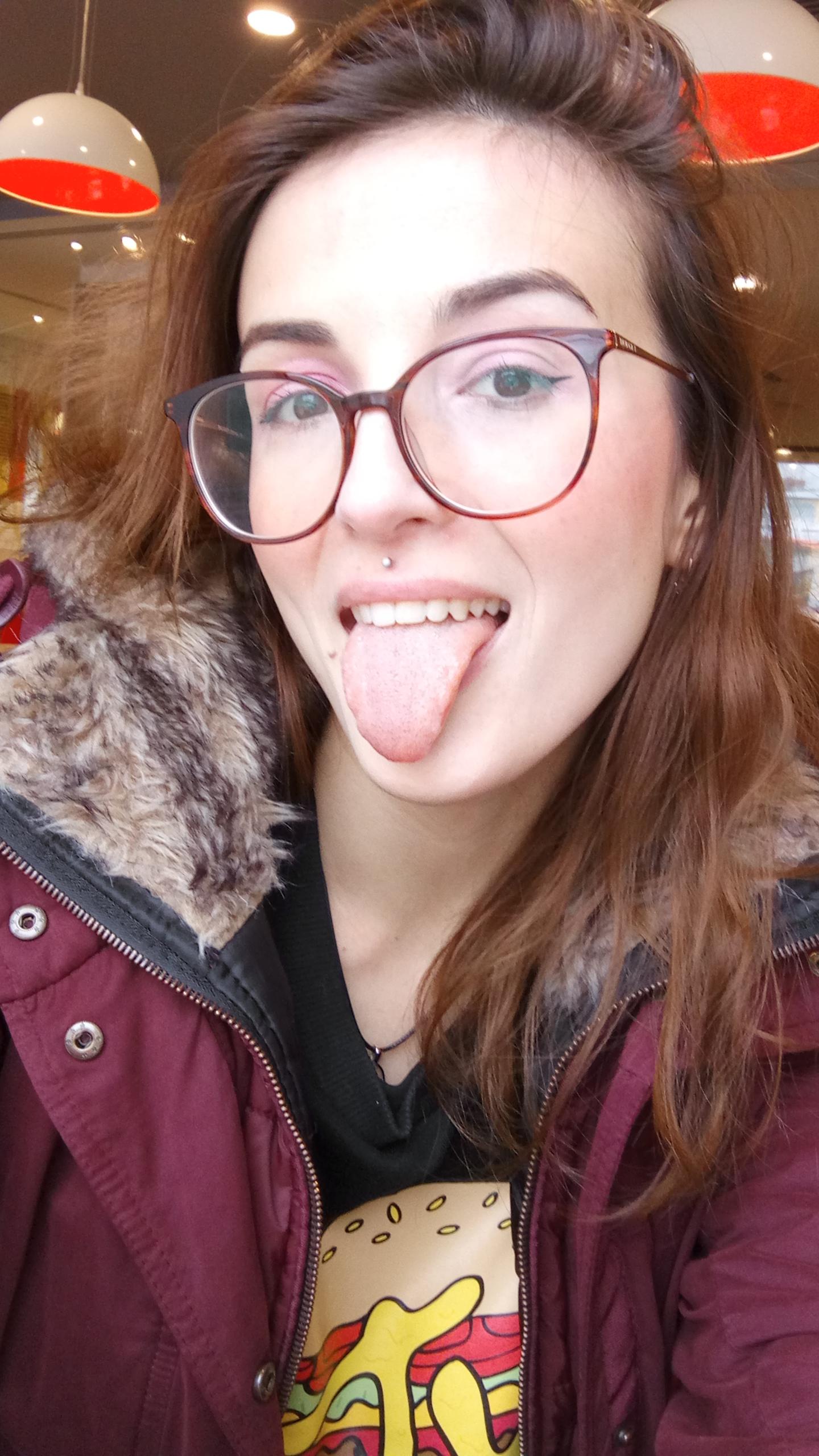 Waiting for my order... | Scrolller