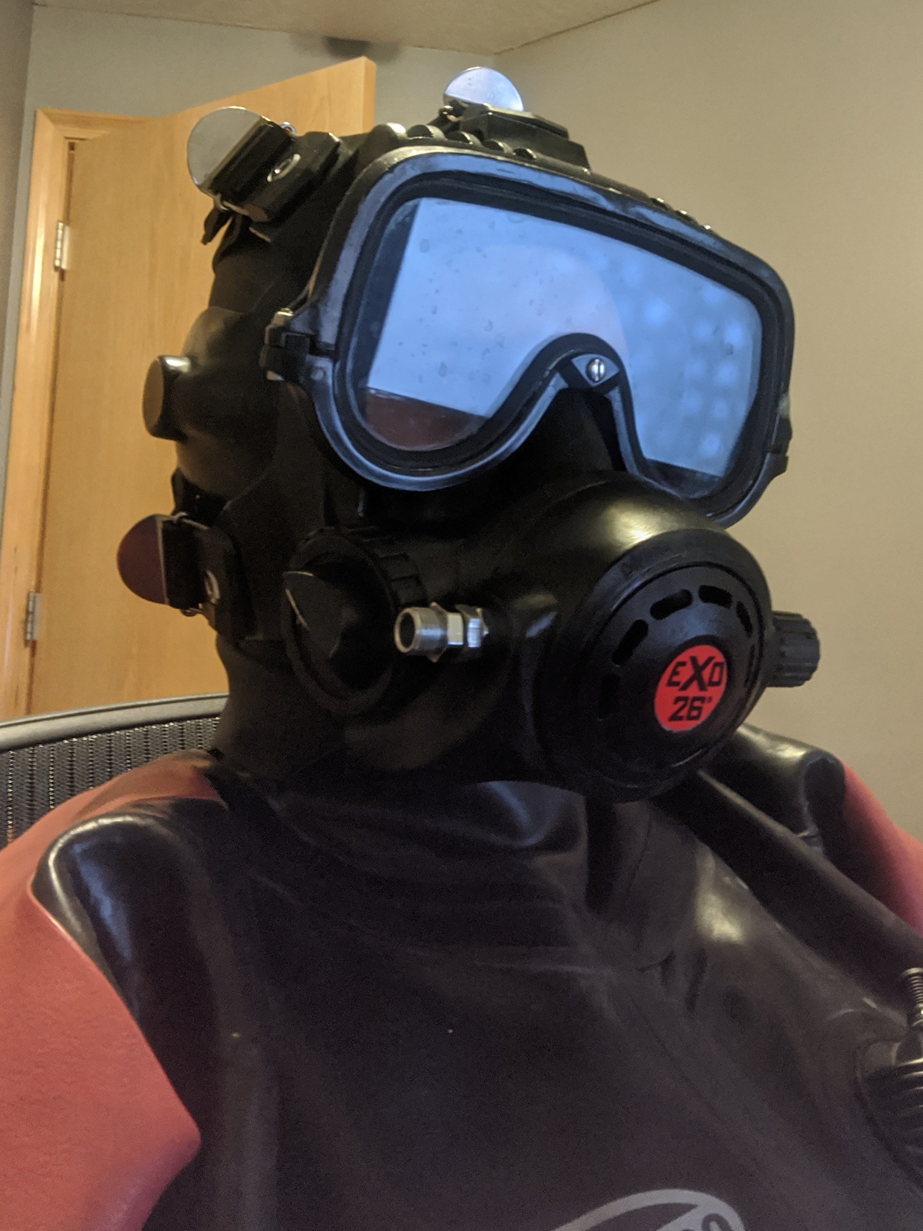 Waiting for r/heavyrubber to load [OC] | Scrolller